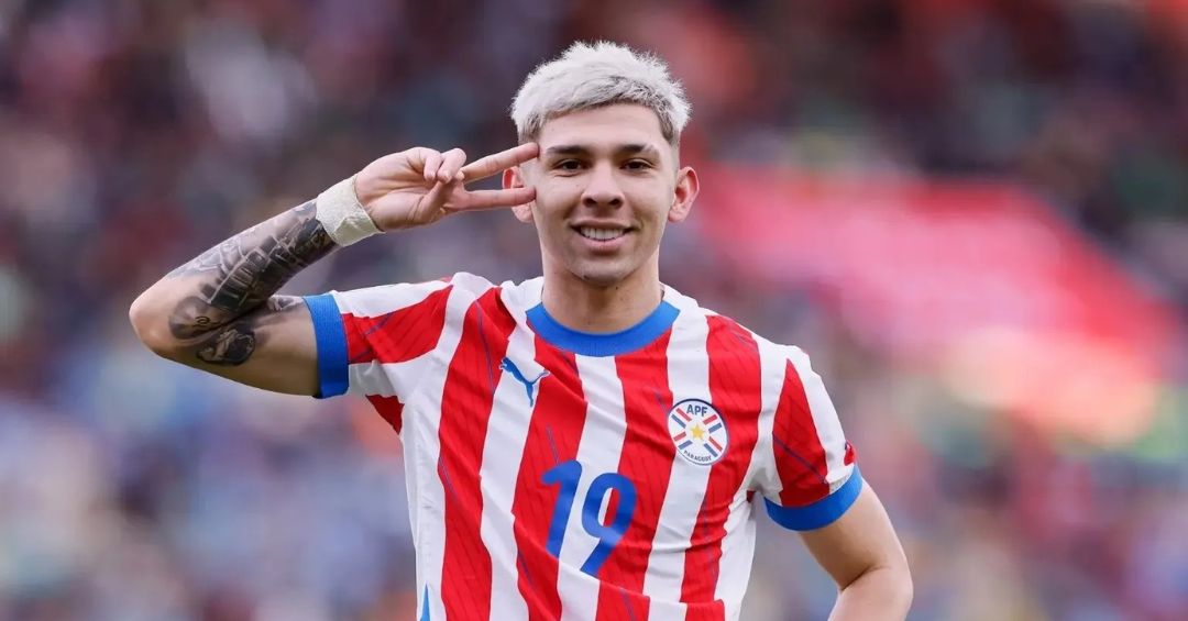 Julio Enciso es presentado como refuerzo del Racing de Estrasburgo - SNT